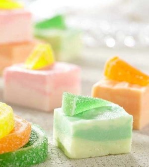Foolproof Pink Lemonade Fudge Recipe - Flavorite