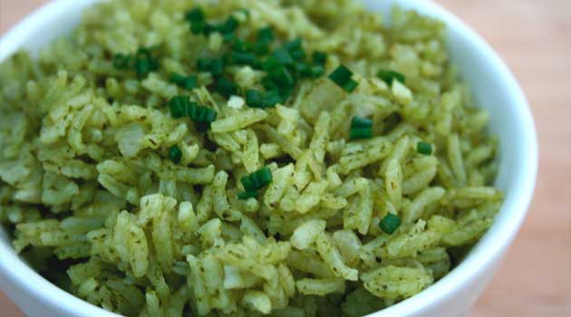 Garlic & Herb "Green" Rice Recipe - Flavorite