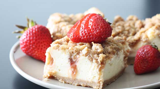 Strawberry Cheesecake Bars Recipe - Flavorite